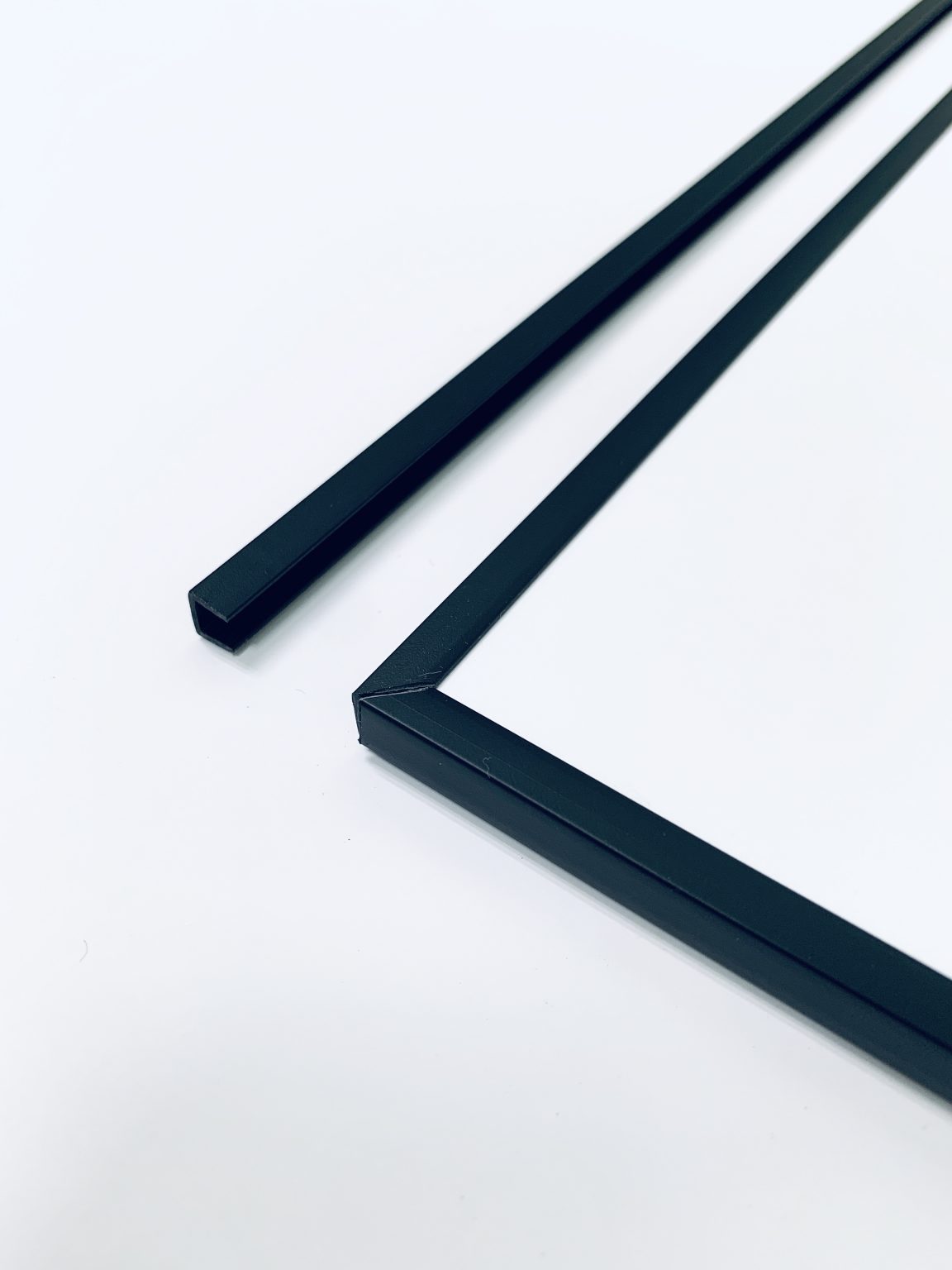 U-Shape Framing (Black) - 2.1m | Botak Sign Pte Ltd